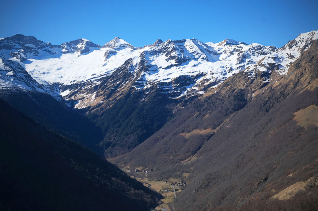 [En images] Luchon : que la montagne est belle… (avec ou sans neige)